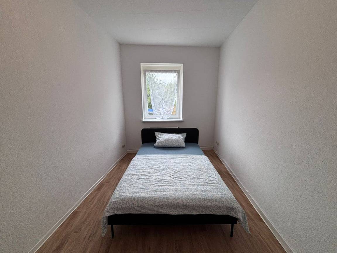 85 M² Ferienwohnung ∙ 3 Schlafzimmer ∙ 5 Gäste - Zeitz