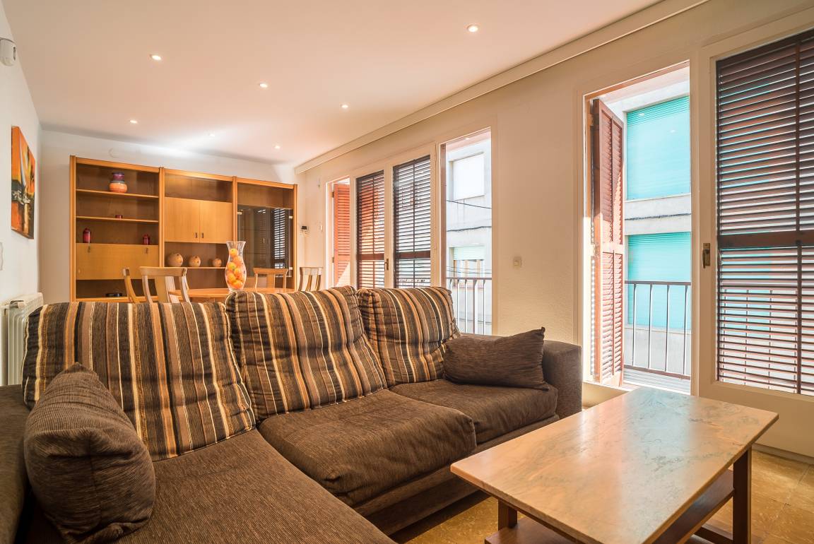 72 M² Appartement ∙ 3 Chambres ∙ 6 Personnes - Canet de Mar