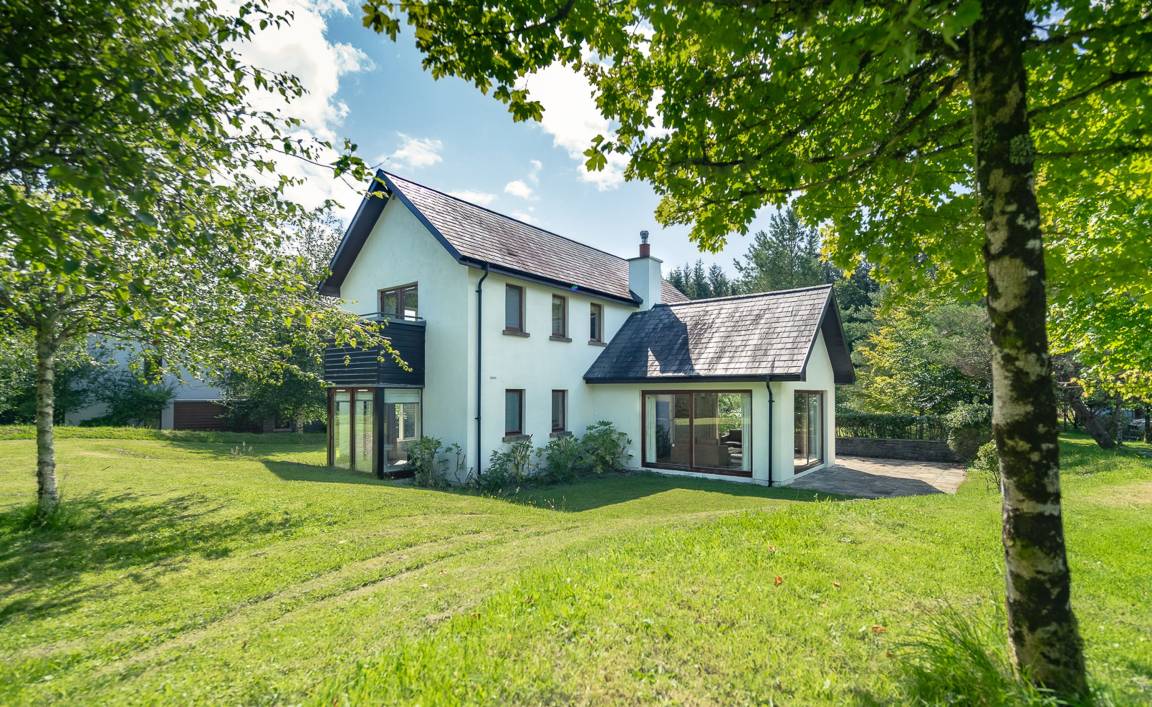 165 M² Apartment ∙ 4 Bedrooms ∙ 8 Guests - Kenmare