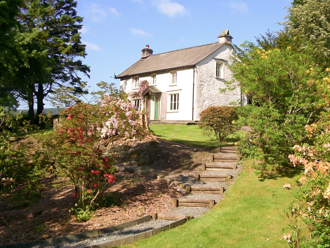 Cottage ∙ 4 Bedrooms ∙ 7 Guests - Coniston