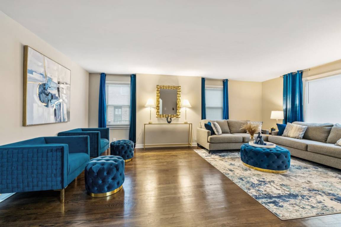 70 M² House ∙ 3 Bedrooms ∙ 8 Guests - Homewood, IL