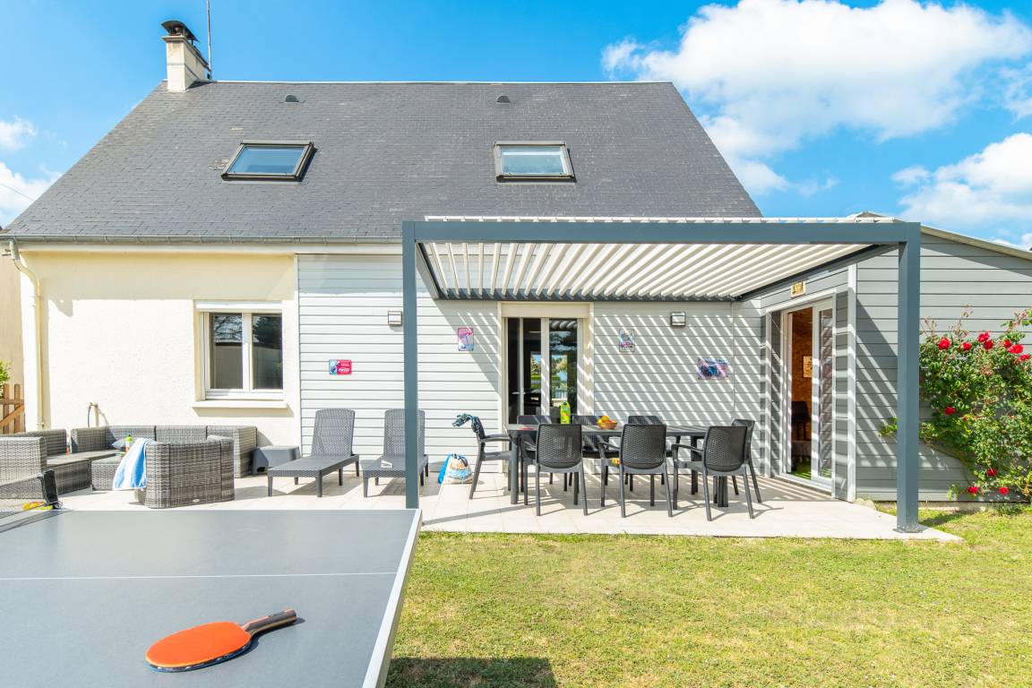 110 M² Gîte ∙ 4 Chambres ∙ 8 Personnes - Cotentin