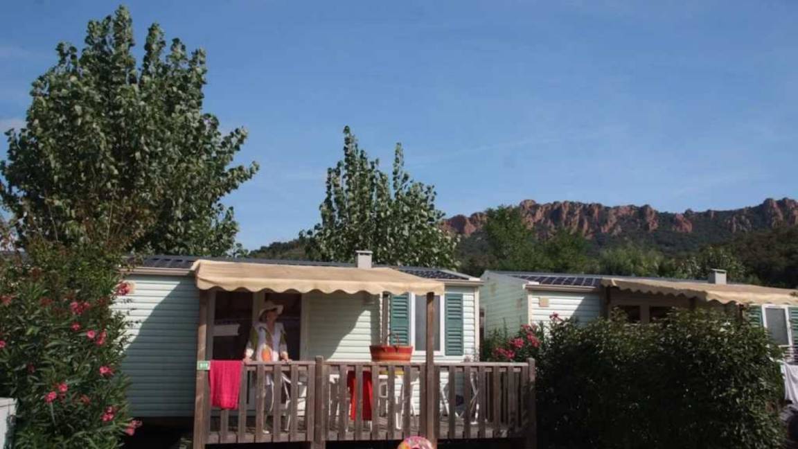 25 M² Camping ∙ 2 Chambres ∙ 4 Personnes - Sainte-Maxime