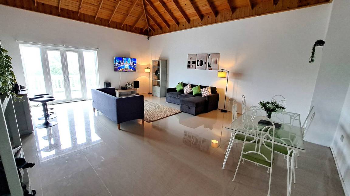 137 M² Apartment ∙ 3 Bedrooms ∙ 5 Guests - Montego Bay