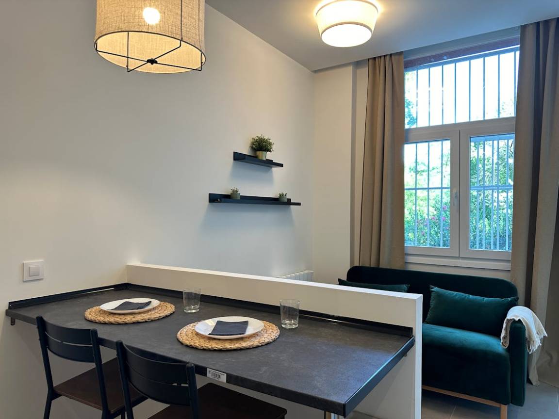 30 M² Apartamento ∙ 1 Habitación ∙ 2 Huéspedes - Boadilla del Monte