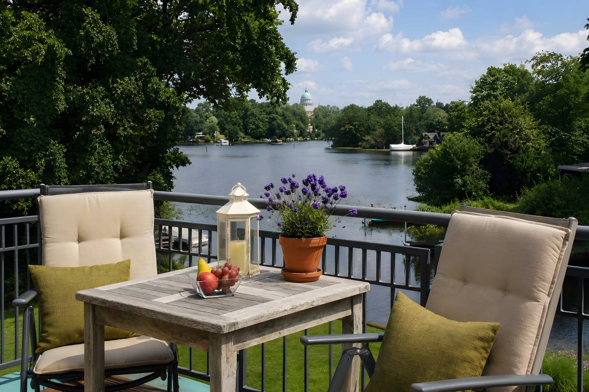 120 M² Apartment ∙ 2 Bedrooms ∙ 4 Guests - Potsdam
