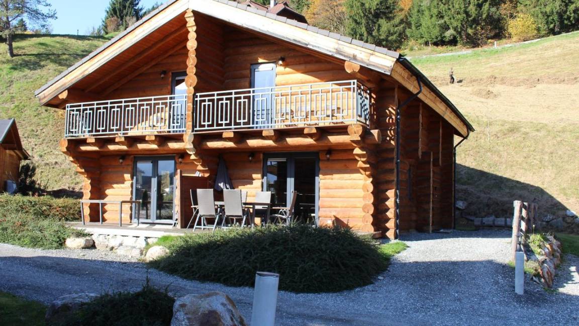 87 M² Ferienhaus ∙ 3 Schlafzimmer ∙ 6 Gäste - Nassfeld