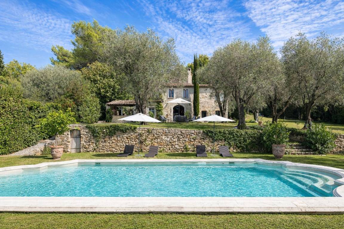 280 M² House ∙ 7 Bedrooms ∙ 14 Guests - Mougins