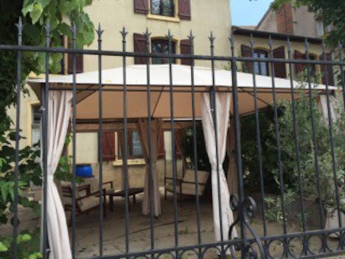 97 M² Appartement ∙ 3 Chambres ∙ 8 Personnes - Roanne