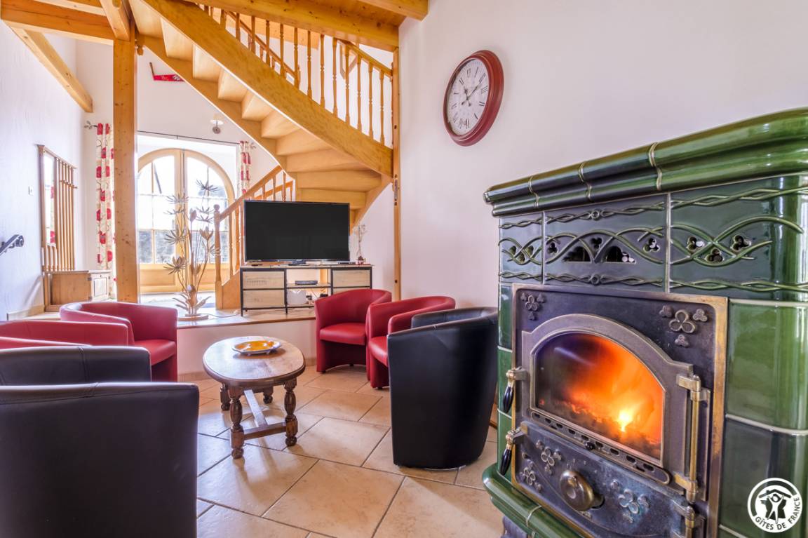 200 M² Gîte ∙ 4 Chambres ∙ 8 Personnes - Hauteville-Lompnes