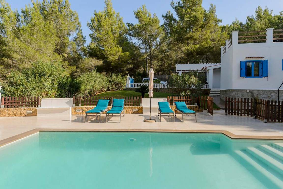 90 M² Villa ∙ 2 Bedrooms ∙ 4 Guests - Ibiza City