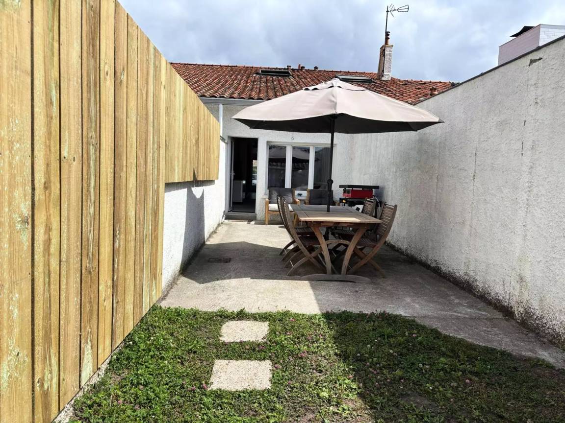 62 M² House ∙ 2 Bedrooms ∙ 6 Guests - Hourtin