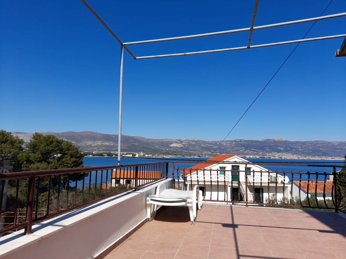 120 M² Apartment ∙ 3 Bedrooms ∙ 7 Guests - Split