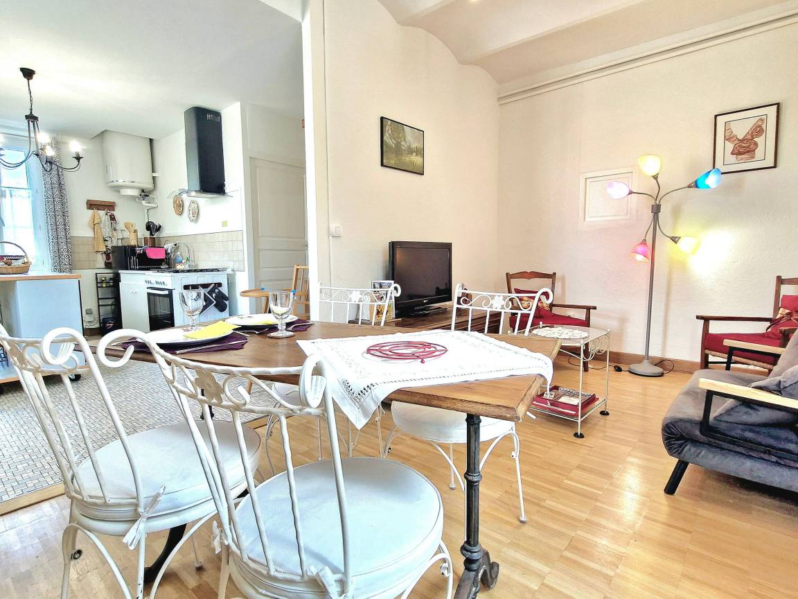 60 M² Appartement ∙ 1 Chambre ∙ 2 Personnes - Decize