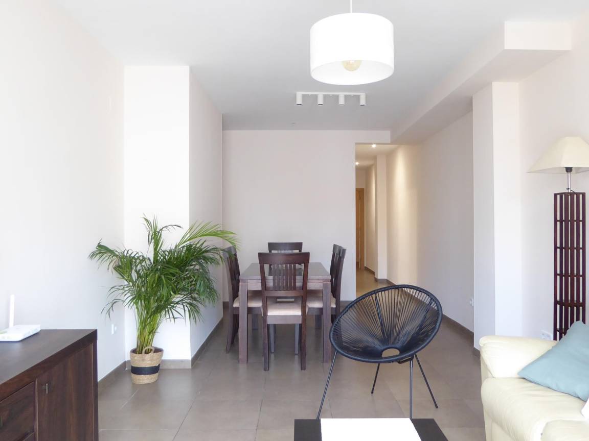 70 M² Apartamento ∙ 3 Habitaciones ∙ 4 Huéspedes - Canet de Berenguer