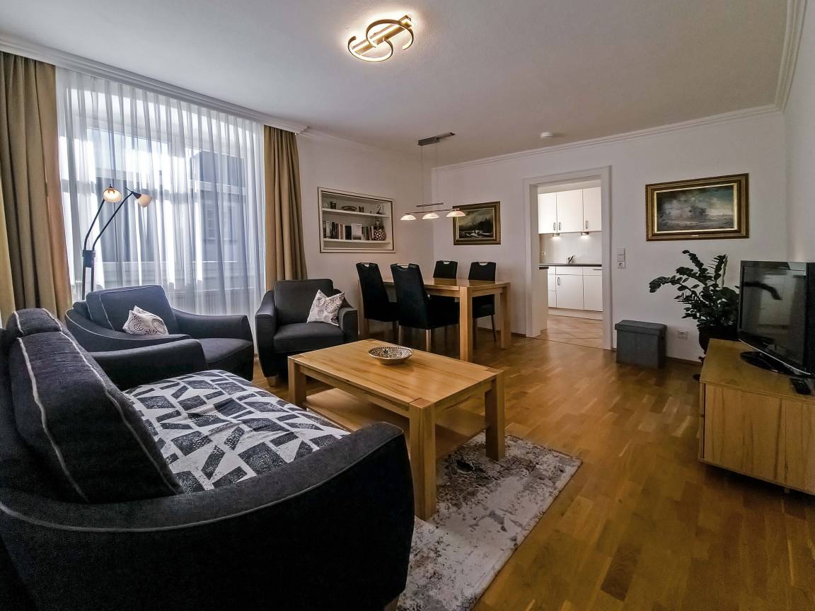 73 M² Ferienwohnung ∙ 2 Schlafzimmer ∙ 4 Gäste - Bregenz