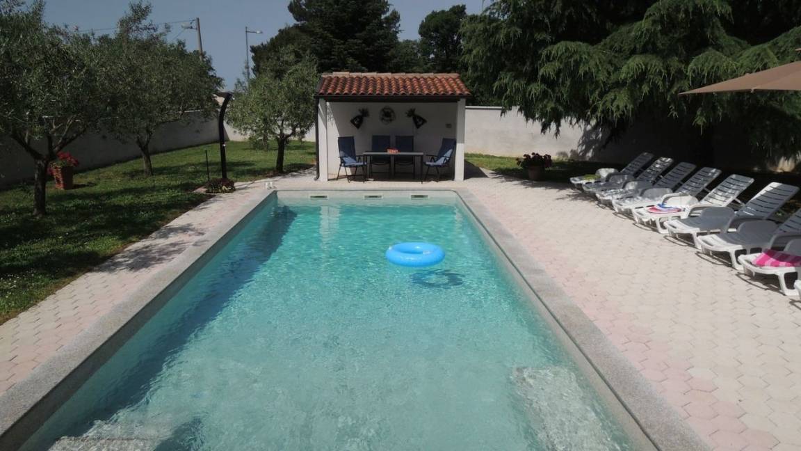 62 M² Huis ∙ 2 Slaapkamers ∙ 4 Gasten - Poreč