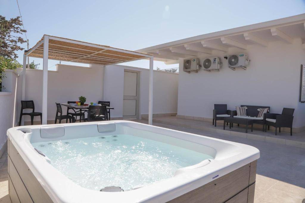180 M² Villa ∙ 2 Slaapkamers ∙ 5 Gasten - Monopoli