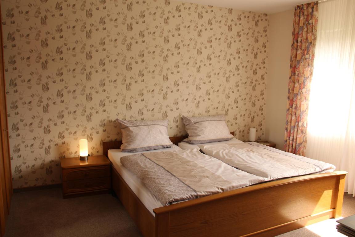 120 M² Ferienwohnung ∙ 3 Schlafzimmer ∙ 5 Gäste - Kastellaun