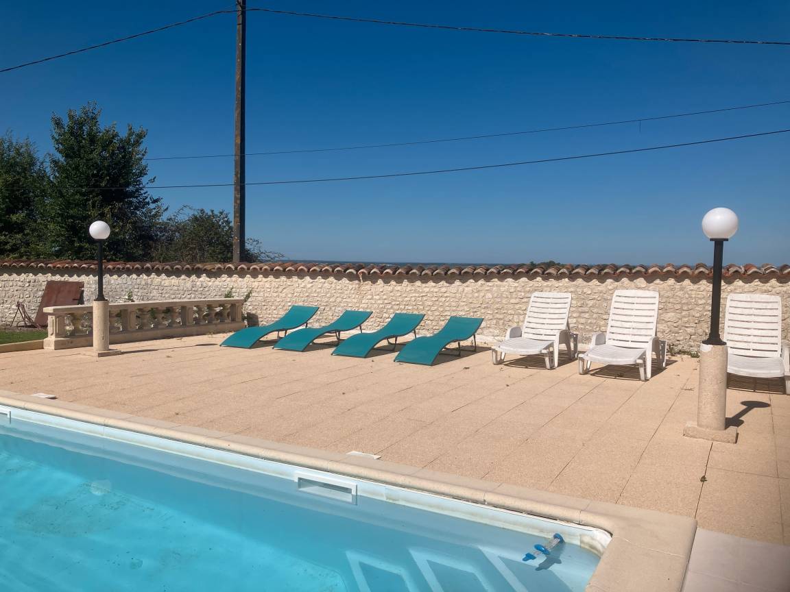 15 M² Bed And Breakfast ∙ 1 Bedroom ∙ 4 Guests - Charente