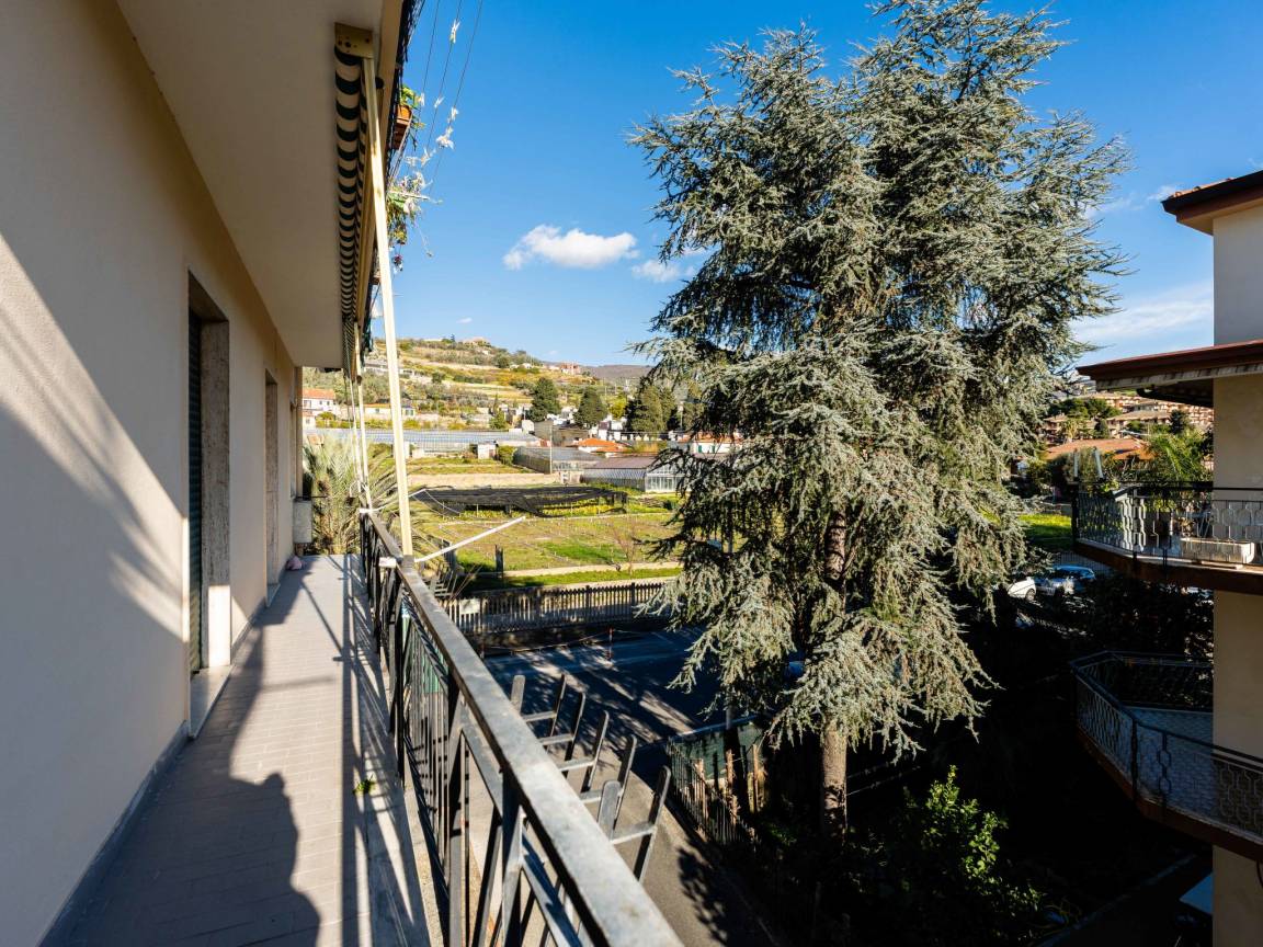 120 M² Appartamento Vacanza ∙ 2 Camere Da Letto ∙ 6 Ospiti - Taggia