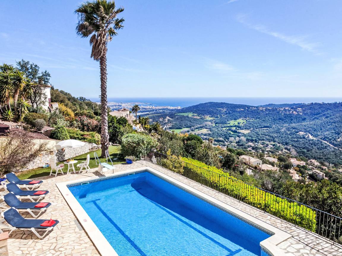 140 M² House ∙ 4 Bedrooms ∙ 8 Guests - Platja d'Aro