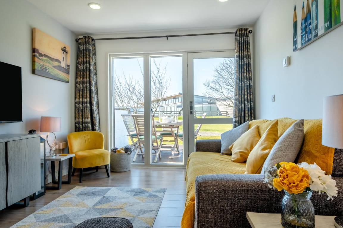 Cottage ∙ 2 Bedrooms ∙ 4 Guests - Lymington