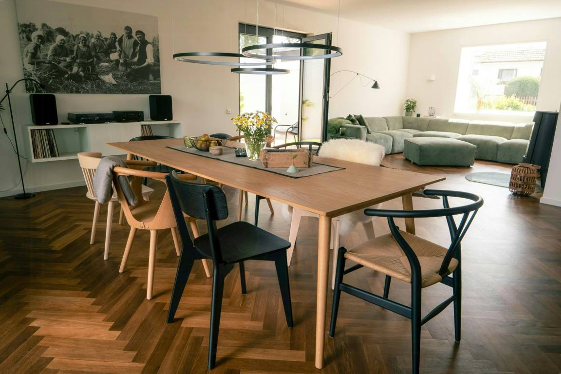 180 M² Ferienhaus ∙ 4 Schlafzimmer ∙ 8 Gäste - Daun