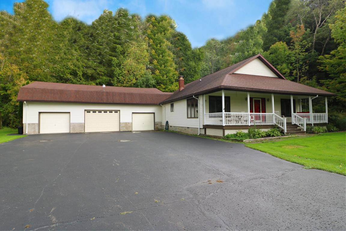 House ∙ 3 Bedrooms ∙ 6 Guests - Pier Beach, Mayville
