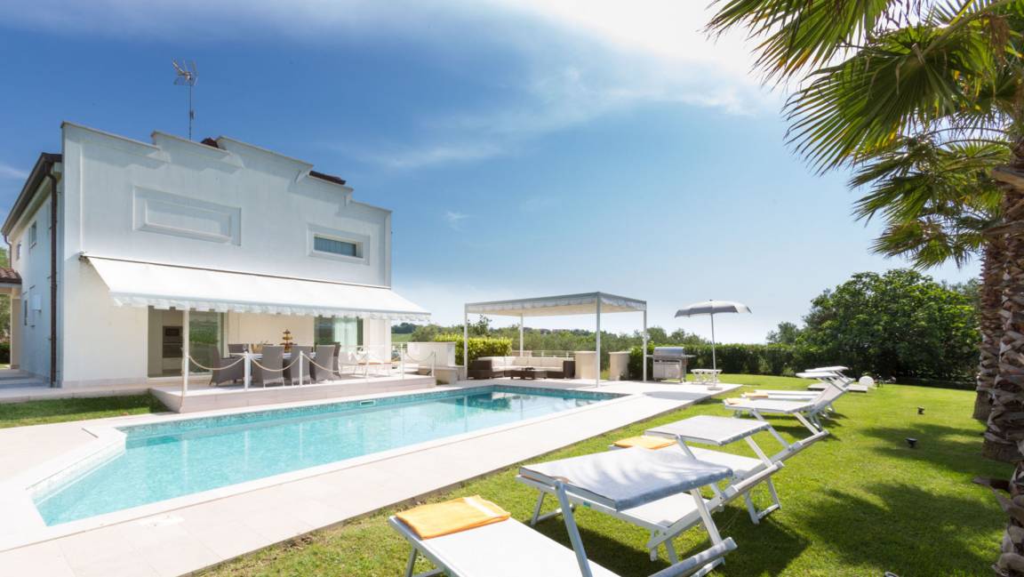 350 M² Villa ∙ 5 Habitaciones ∙ 10 Huéspedes - Rímini