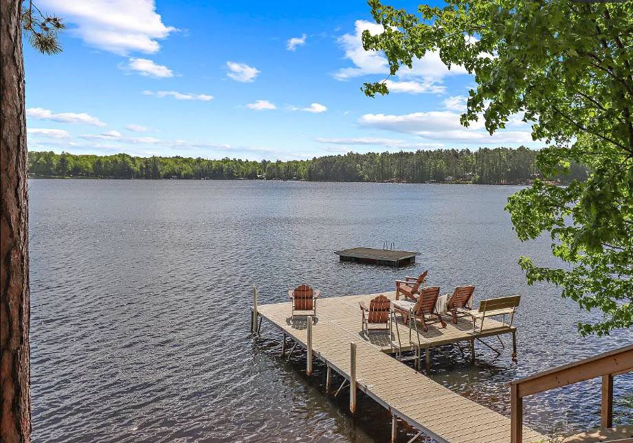212 M² House ∙ 4 Bedrooms ∙ 16 Guests - Eagle River, WI