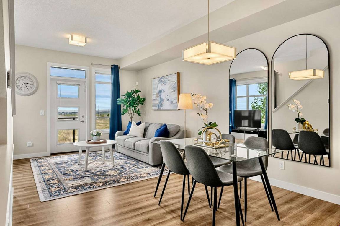 House ∙ 3 Bedrooms ∙ 5 Guests - Alberta