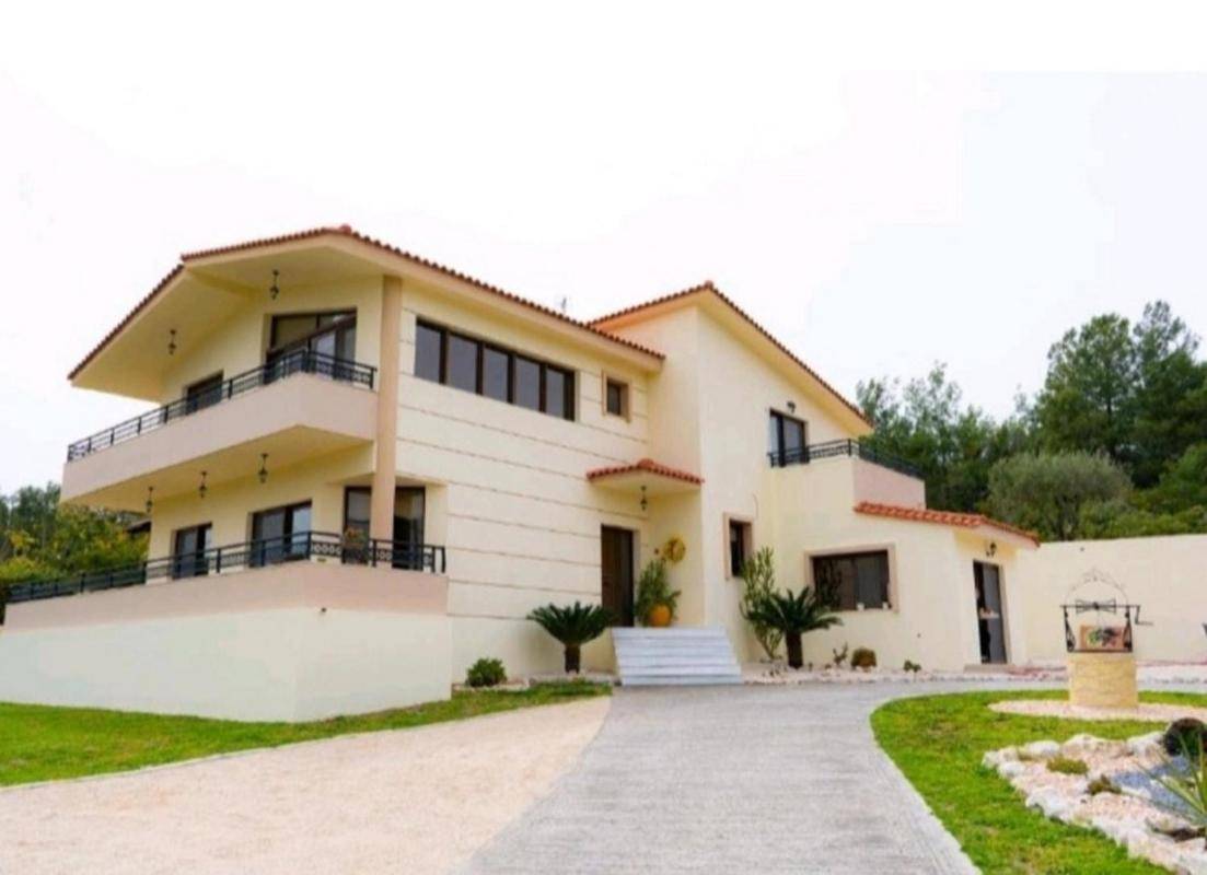 260 M² Villa ∙ 5 Bedrooms ∙ 10 Guests - Родос