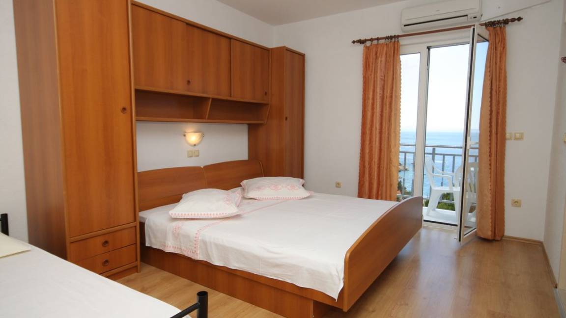 20 M² Hotel ∙ 1 Schlafzimmer ∙ 3 Gäste - Brela