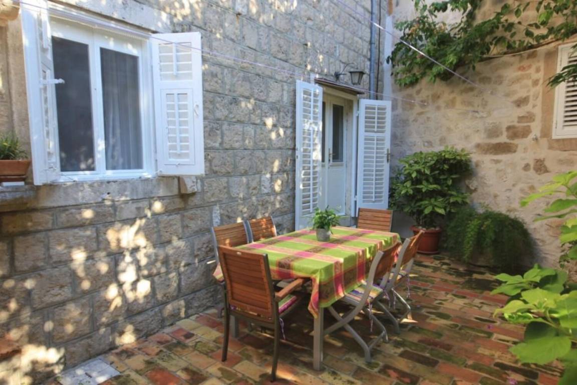 96 M² Maison De Vacances ∙ 3 Chambres ∙ 6 Personnes - Cavtat