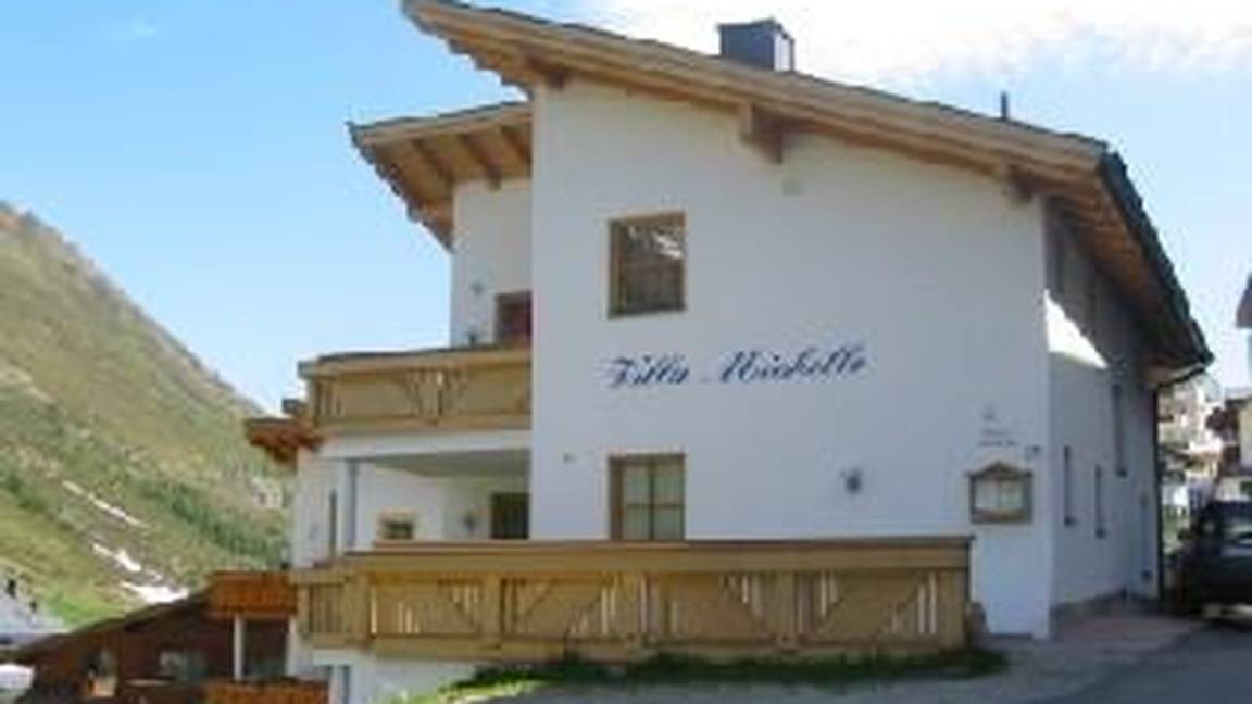 63 M² Huoneisto ∙ 2 Makuuhuonetta ∙ 6 Vierasta - Obergurgl