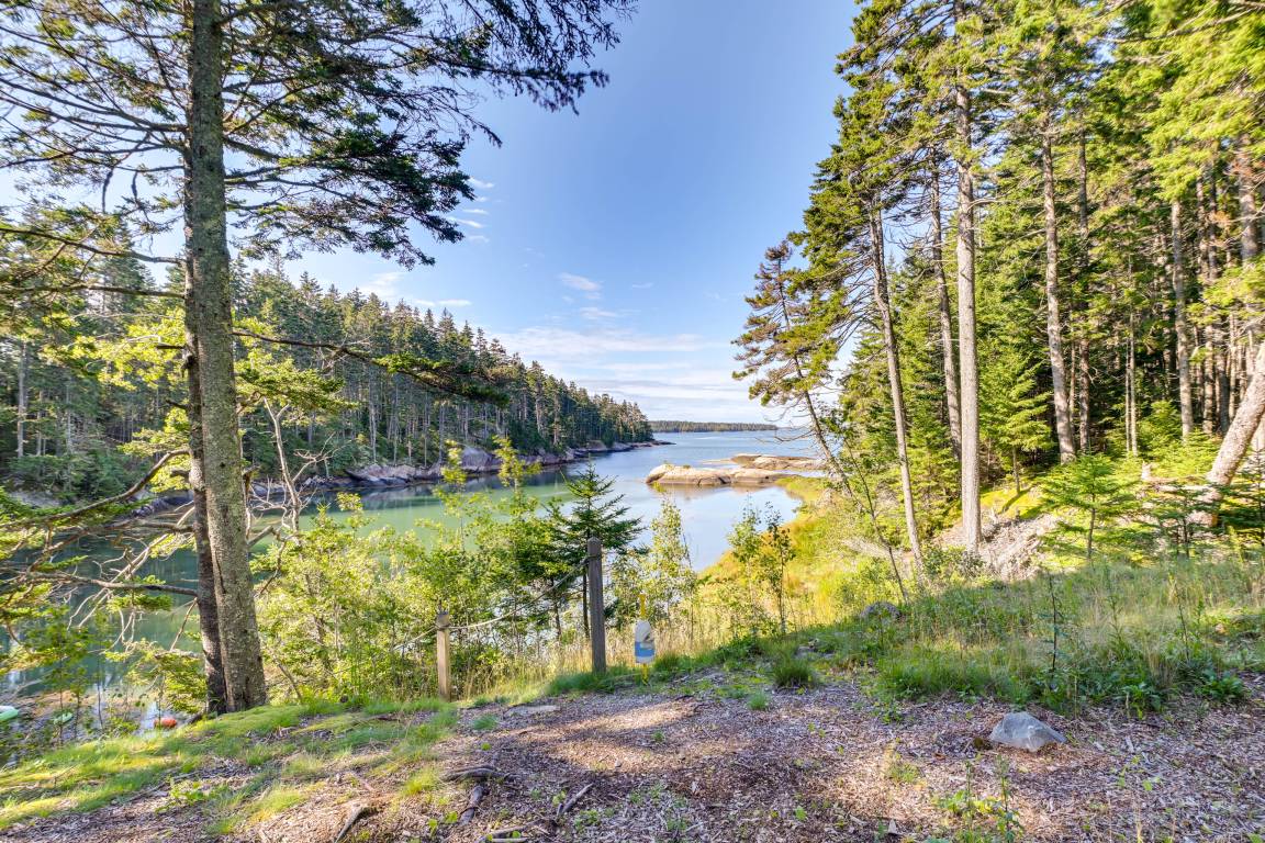 153 M² House ∙ 2 Bedrooms ∙ 6 Guests - Stonington, ME