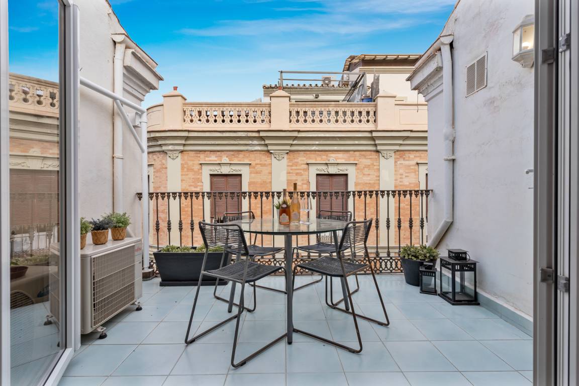 100 M² Apartment ∙ 2 Bedrooms ∙ 4 Guests - Malaga, Espagne