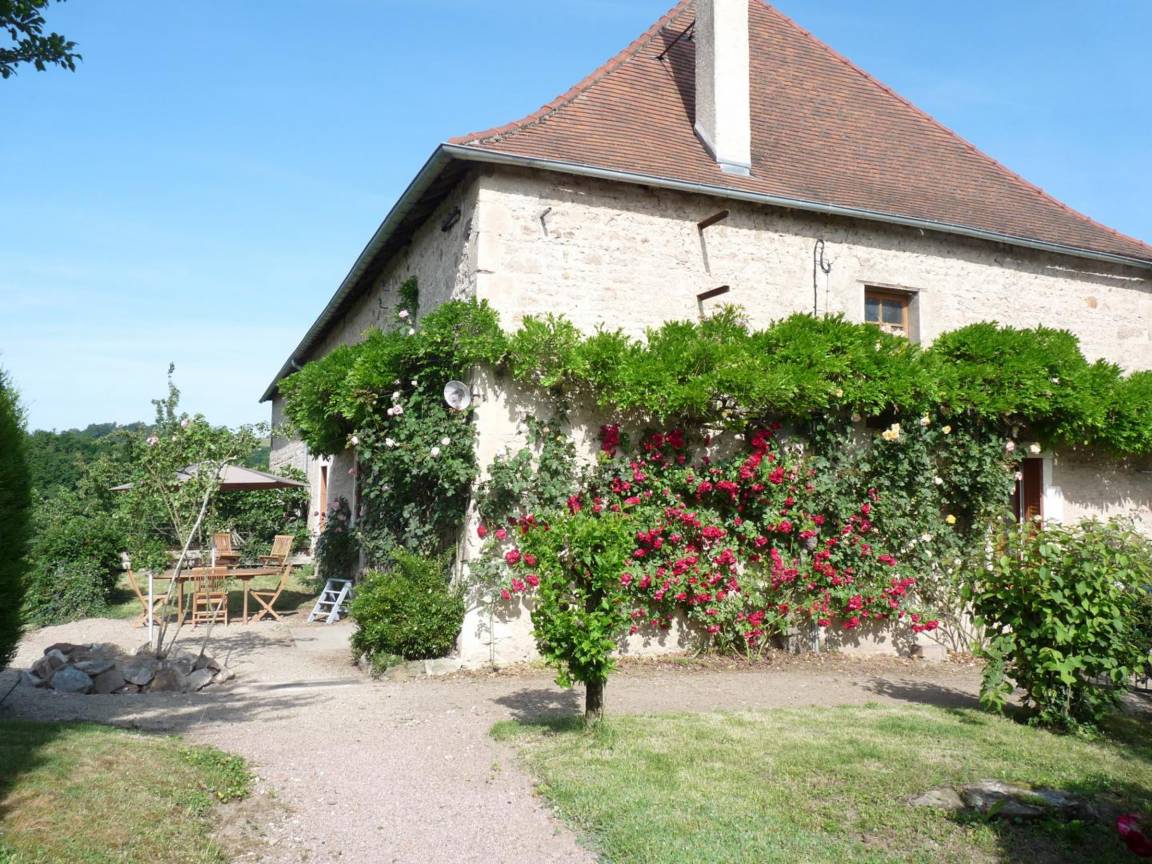 80 M² Cottage ∙ 2 Chambres ∙ 4 Personnes - Auvergne