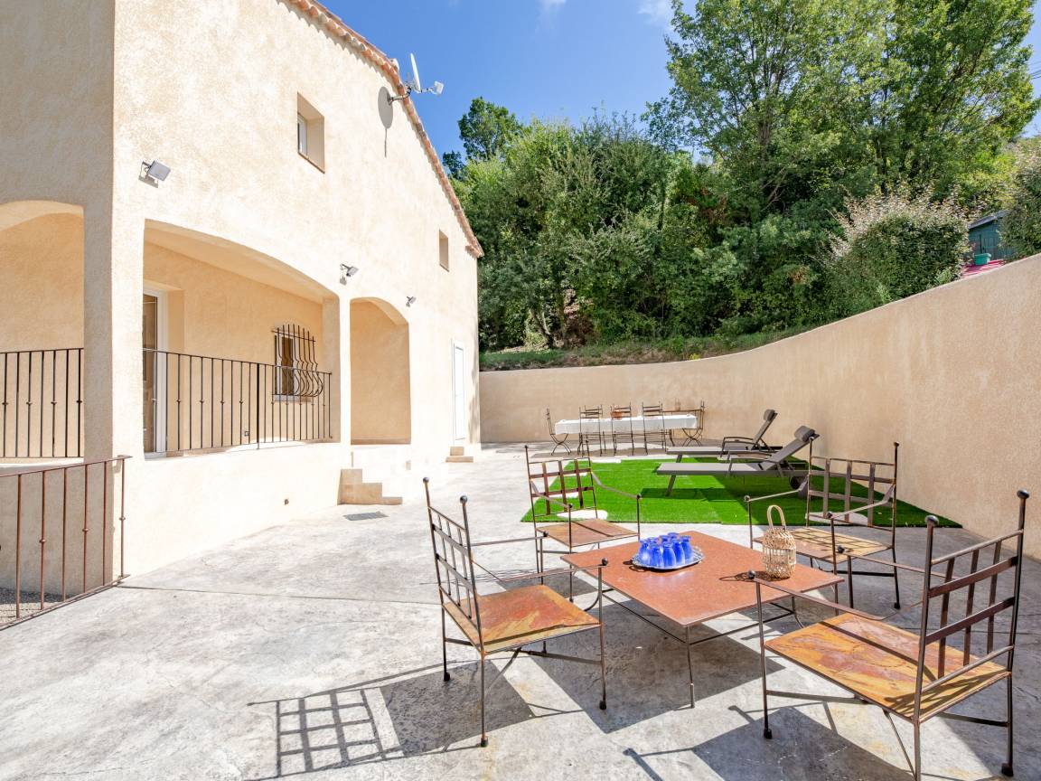 150 M² Maison De Vacances ∙ 4 Chambres ∙ 8 Personnes - Les Salles-sur-Verdon