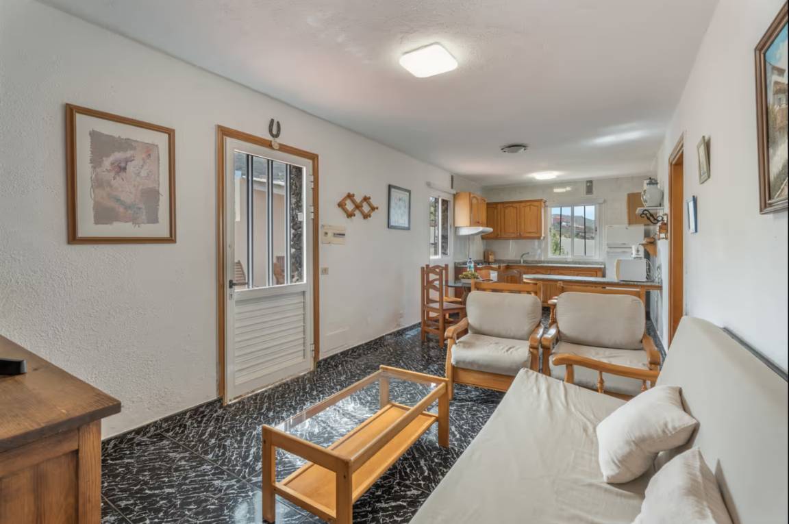 70 M² Casa Rural ∙ 3 Habitaciones ∙ 9 Huéspedes - El Hierro