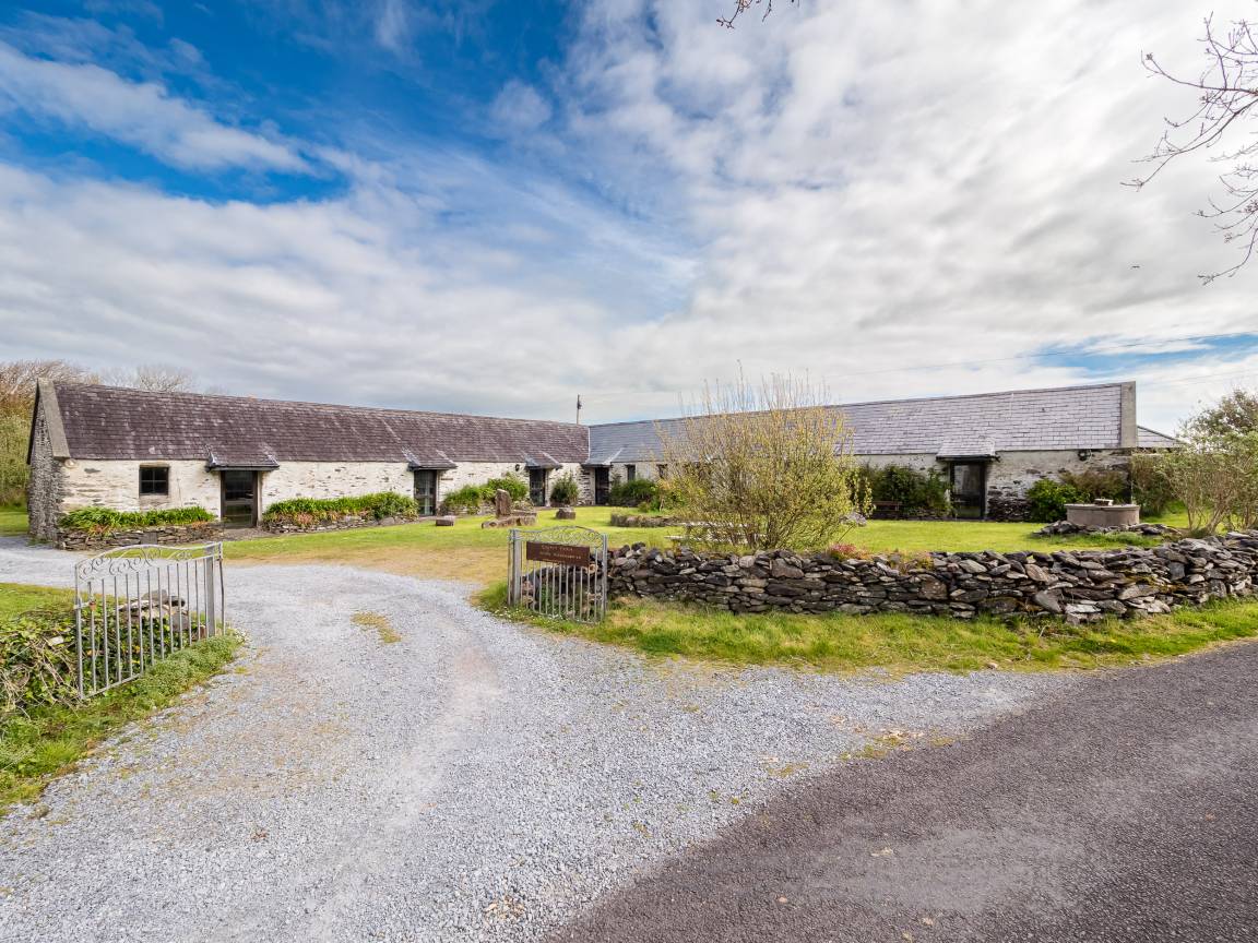 80 M² Cottage ∙ 2 Bedrooms ∙ 3 Guests - Dingle Peninsula