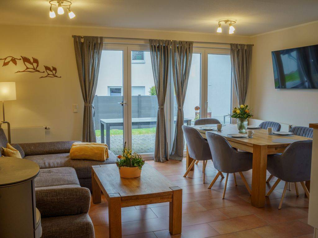 90 M² Ferienhaus ∙ 2 Schlafzimmer ∙ 6 Gäste - Sietow