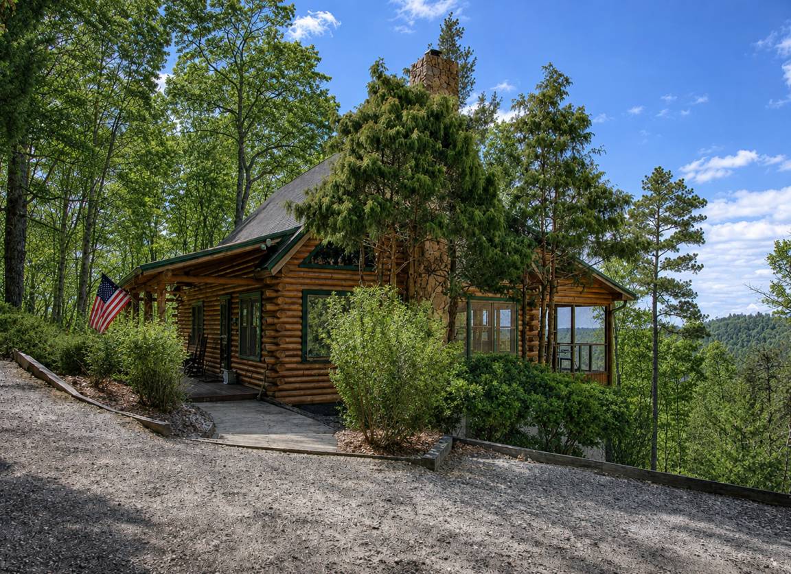 House ∙ 2 Bedrooms ∙ 8 Guests - Tryon, NC