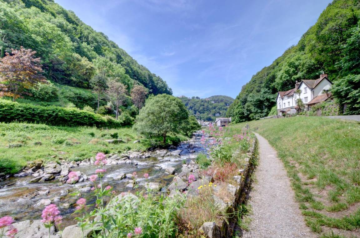 Cottage ∙ 4 Bedrooms ∙ 8 Guests - Lynmouth