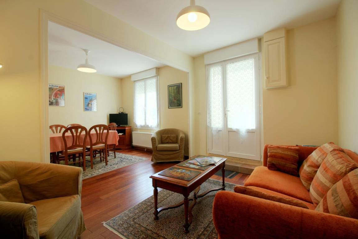 75 M² Gîte ∙ 2 Chambres ∙ 4 Personnes - Gironde