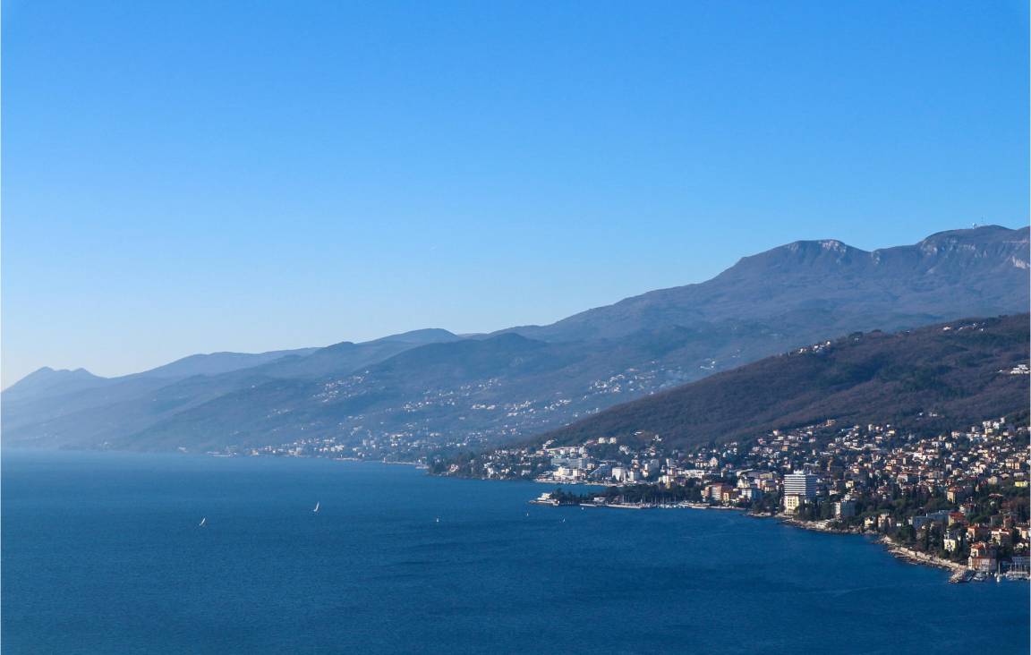 243 M² Ferienhaus ∙ 4 Schlafzimmer ∙ 10 Gäste - Rijeka