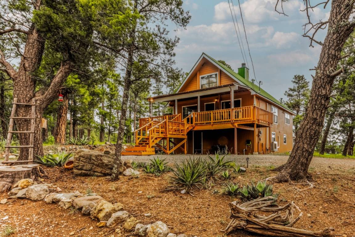 186 M² Cabin ∙ 4 Bedrooms ∙ 10 Guests - Ruidoso, NM