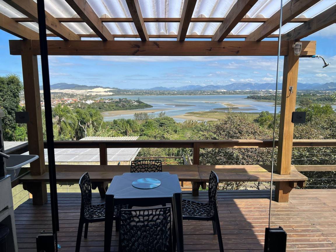 85 M² Apartamento ∙ 1 Quarto ∙ 4 Hóspedes - Imbituba