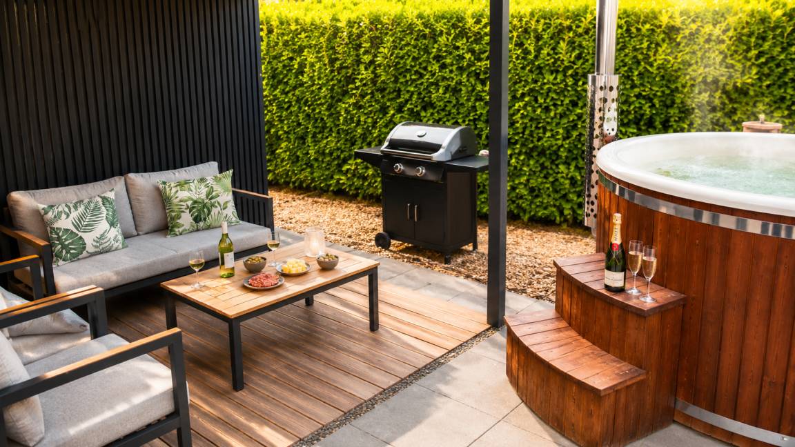 Chalet ∙ 2 Bedrooms ∙ 1 Guest - Zeeland